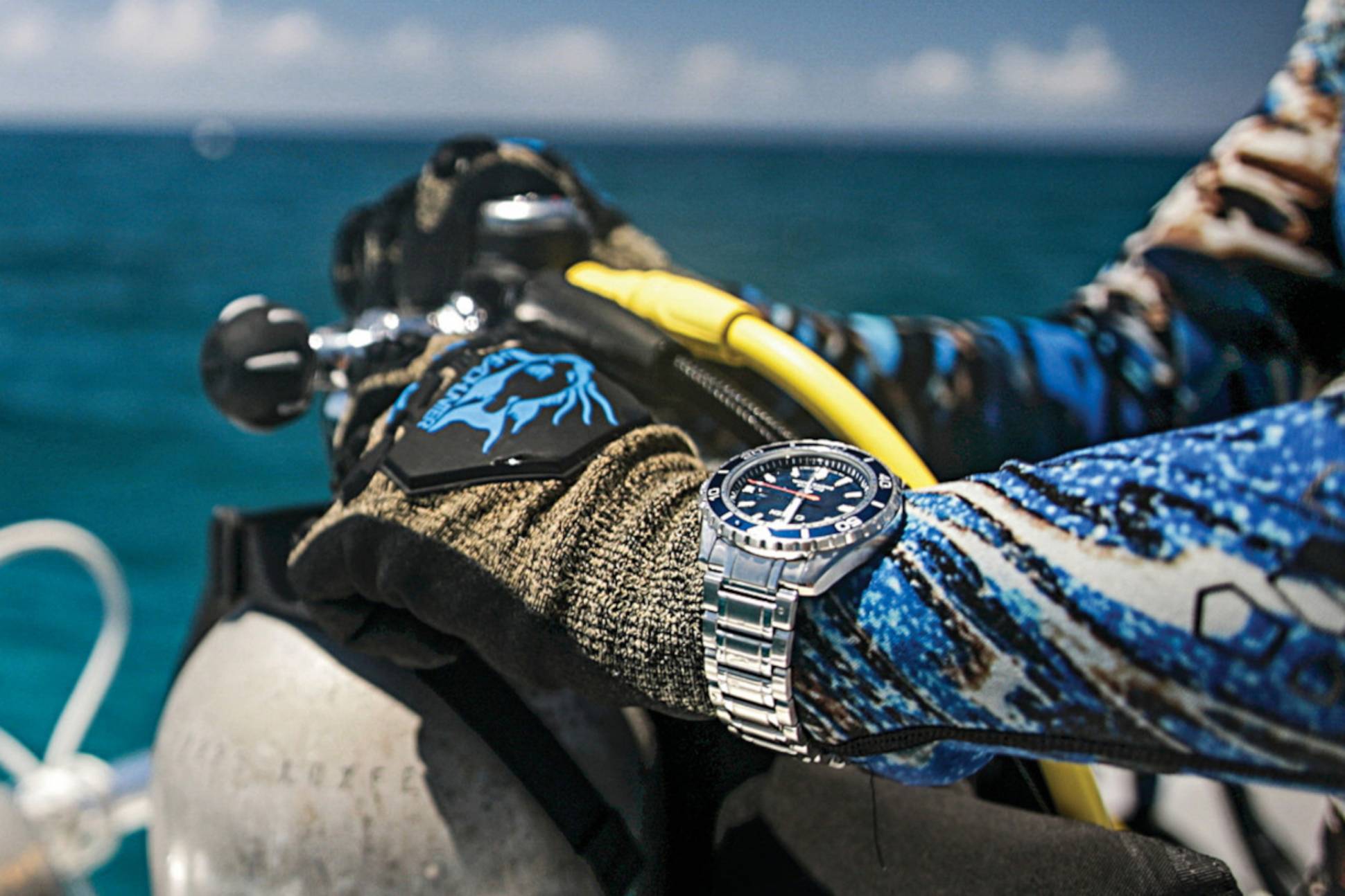 Citizen Promaster Dive Watches Are Practical Timepieces in Classic Form ...