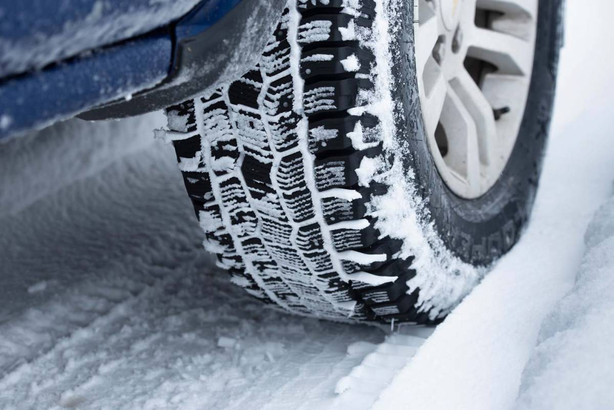 Winter Traction: Cooper Discover Snow Claw Tire Review | GearJunkie