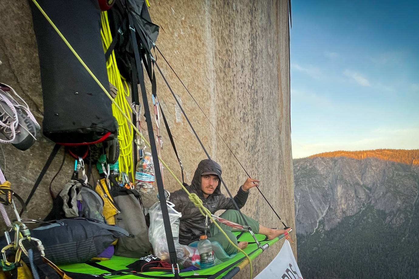 Rope Solo Rock Climbing: Understanding How It’s Done | GearJunkie