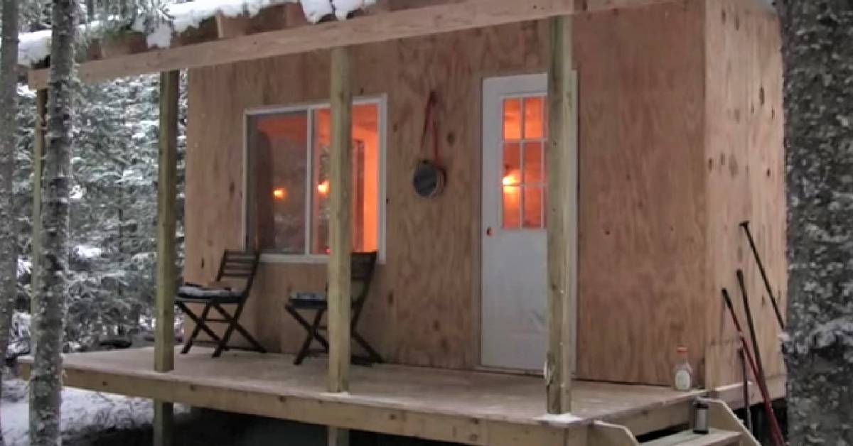 Watch: How to Build a Cabin With Hand Tools, From Start to Finish ...