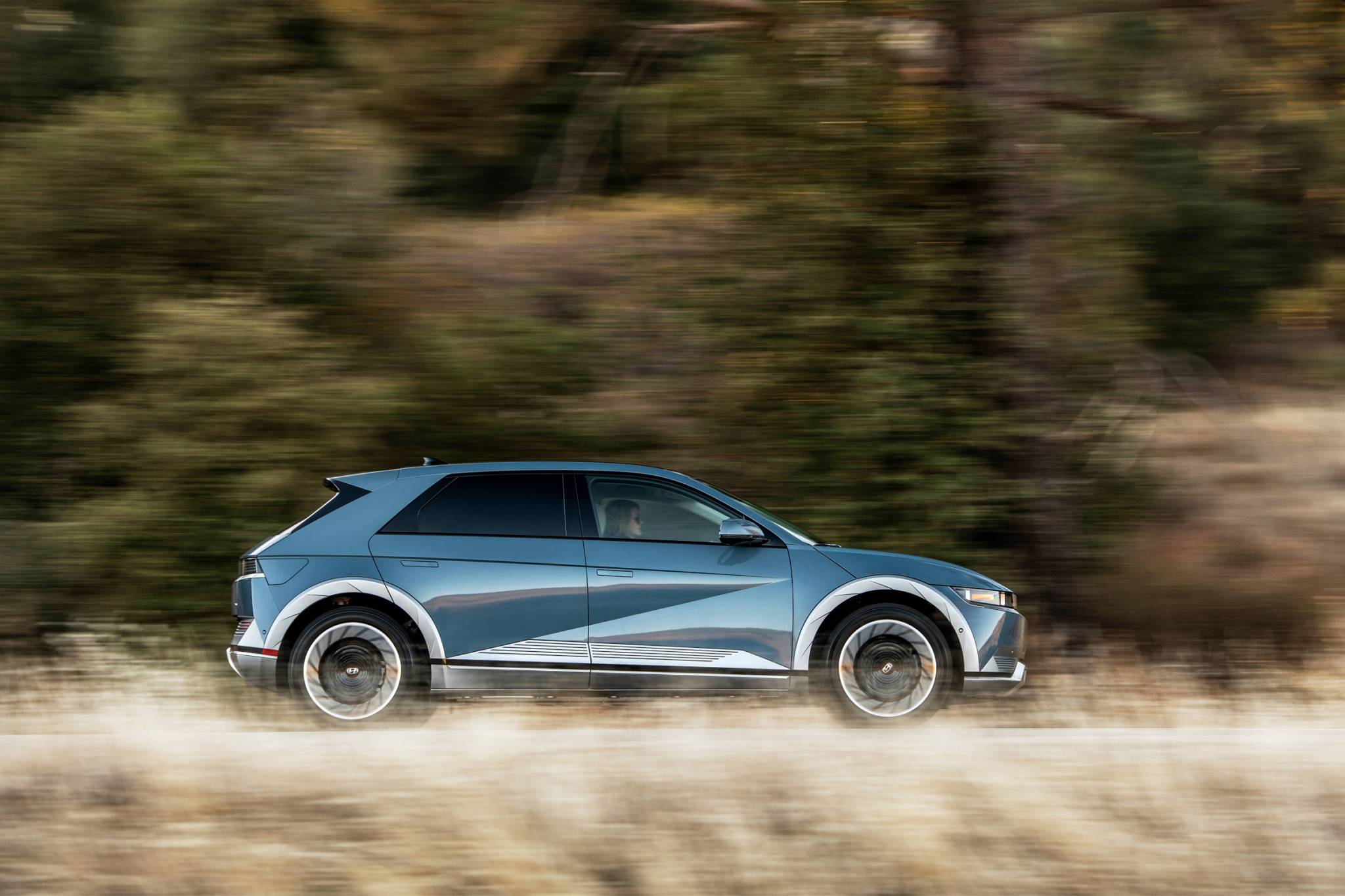 The Best Electric Vehicles for Towing | GearJunkie