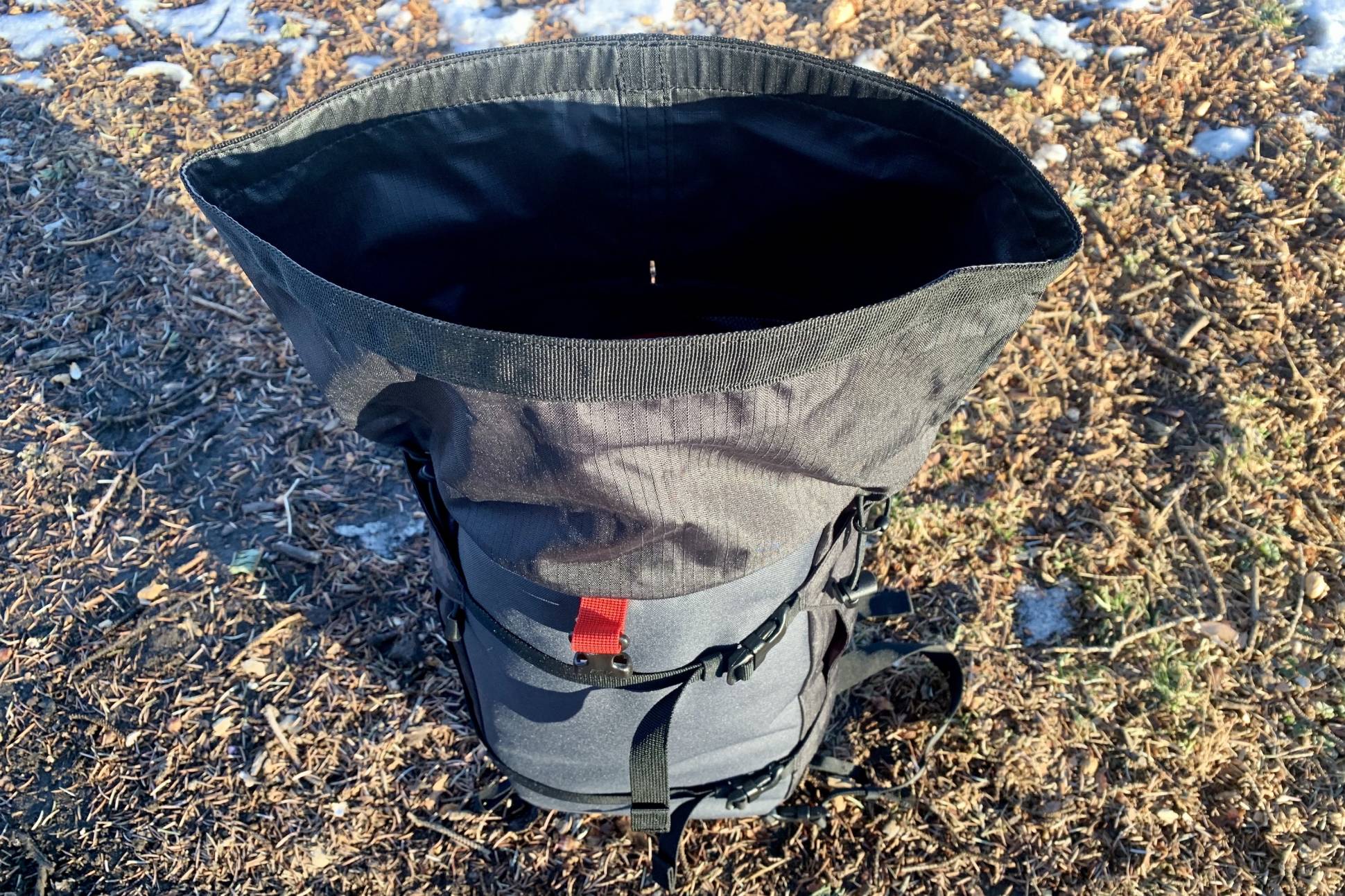 Efficient and Tailor-Made for Snowshoeing: MSR Snowshoe Carry Pack ...