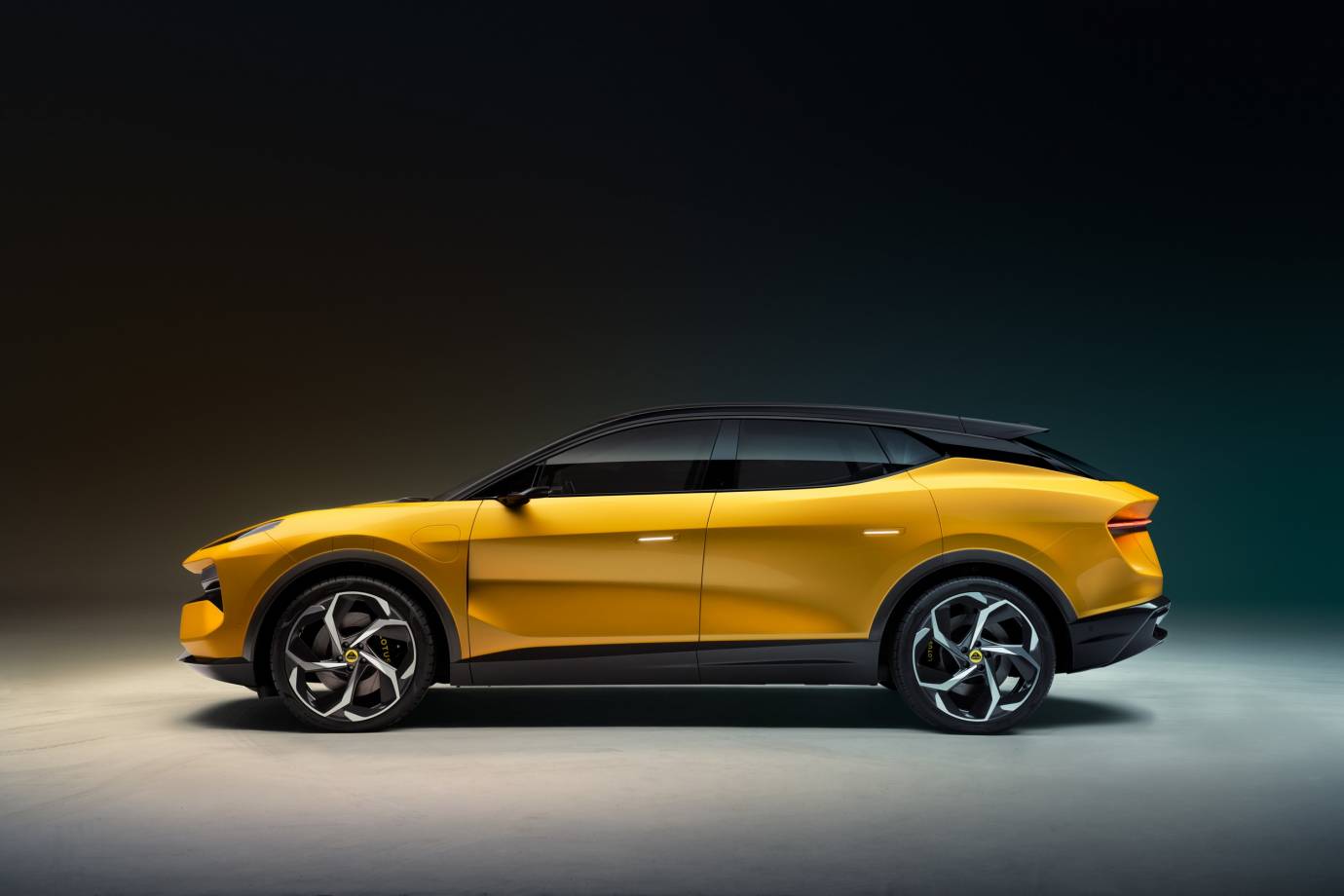 Eletre EV SUV: Yes, a Lotus With 4WD and Off-Road Mode