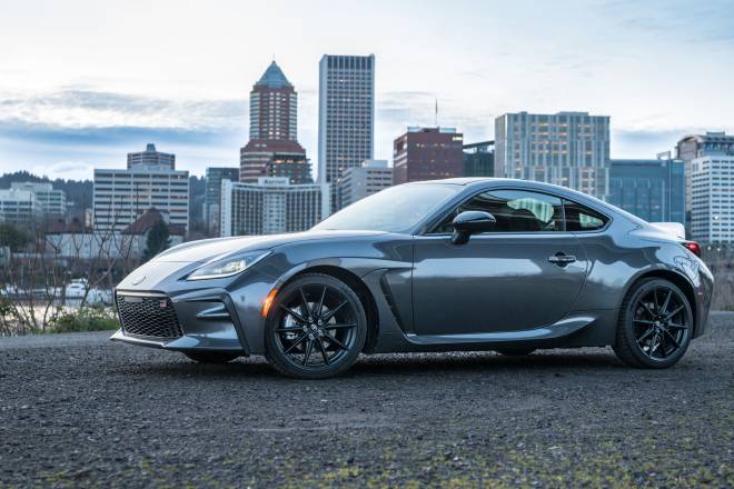 Best Value Sports Car Today? 2022 Toyota GR86 Premium Review