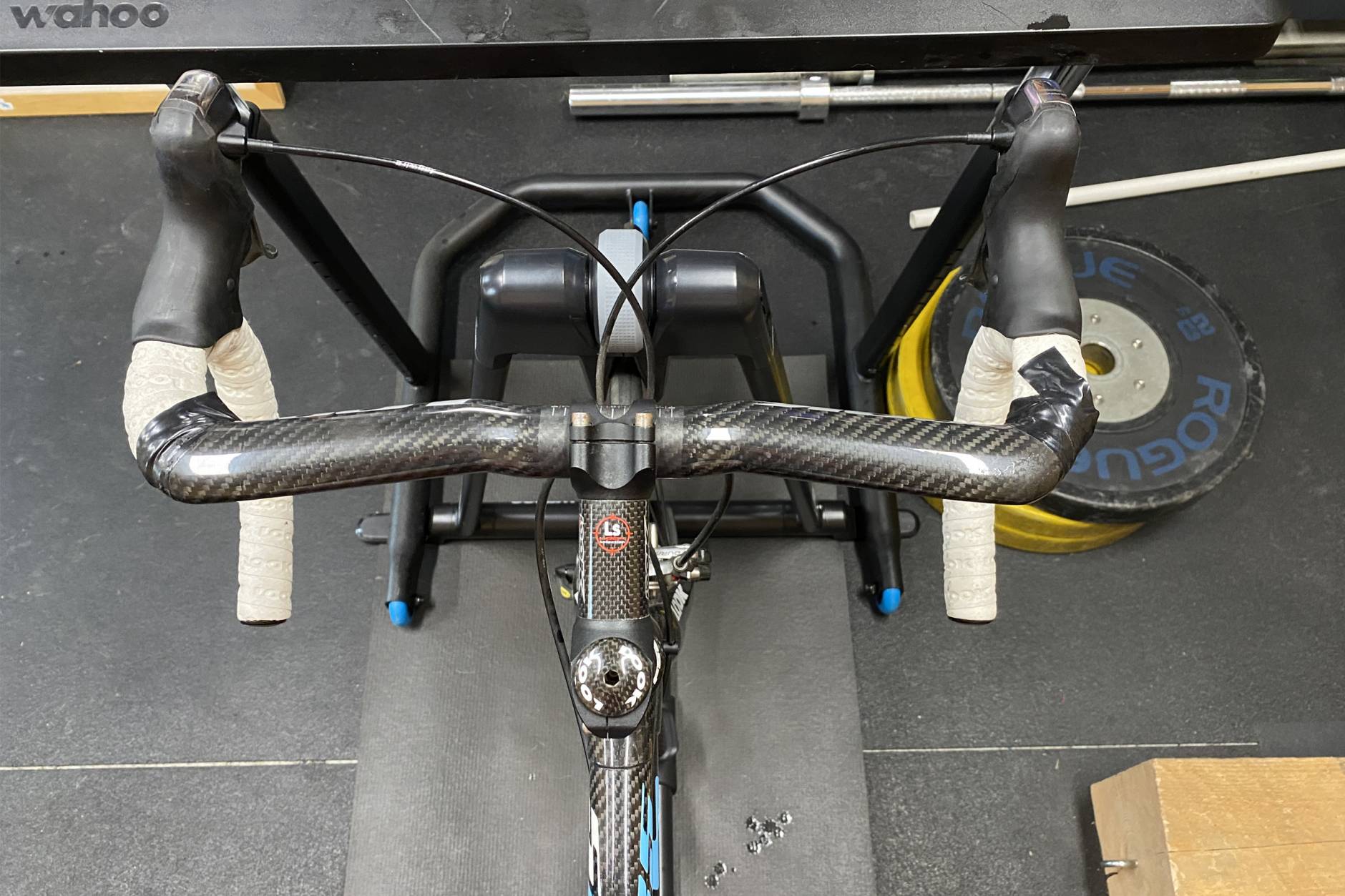 Wahoo KICKR ROLLR: This Hybrid Roller/Trainer for Indoor Biking ...