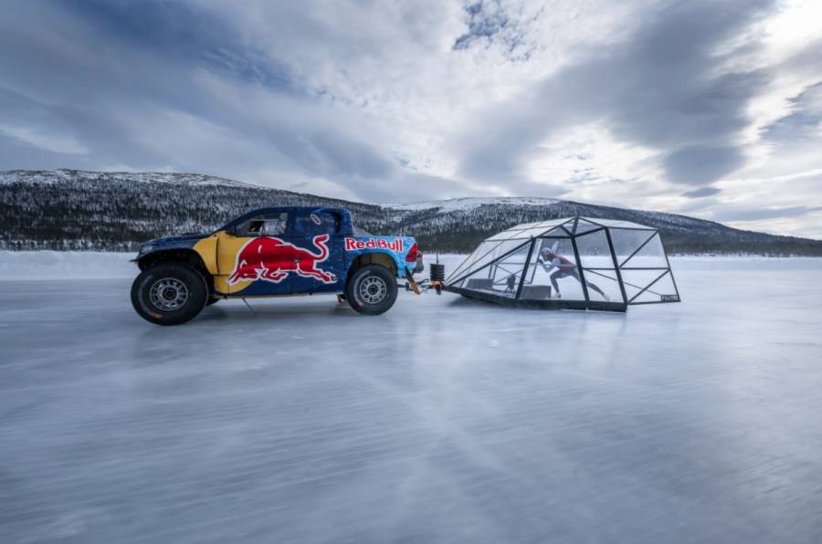 Watch the Speed Skating World Record: 60+ MPH on Ice, With Red Bull ...