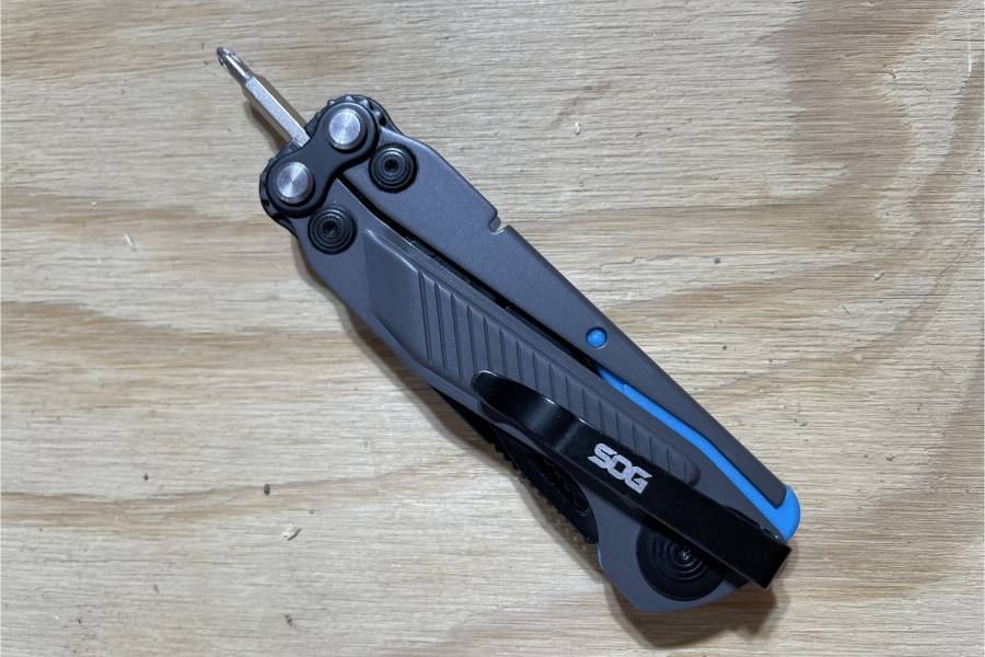SOG Flash MT Review: The Lightest Multitool With Full-Size Pliers ...