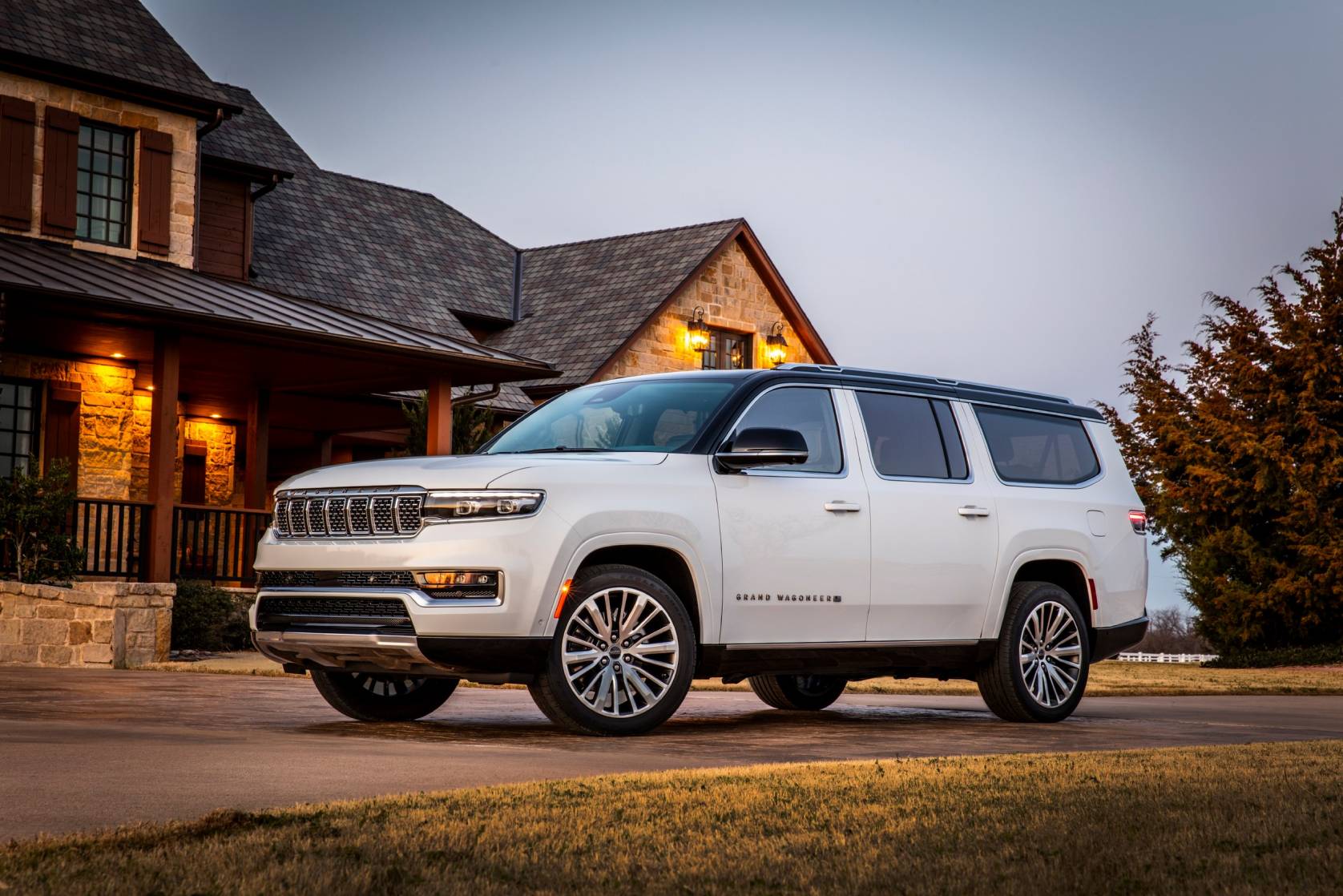 Jeep's Luxury Full-Size SUV Gains 12 Inches: Wagoneer L and Grand ...