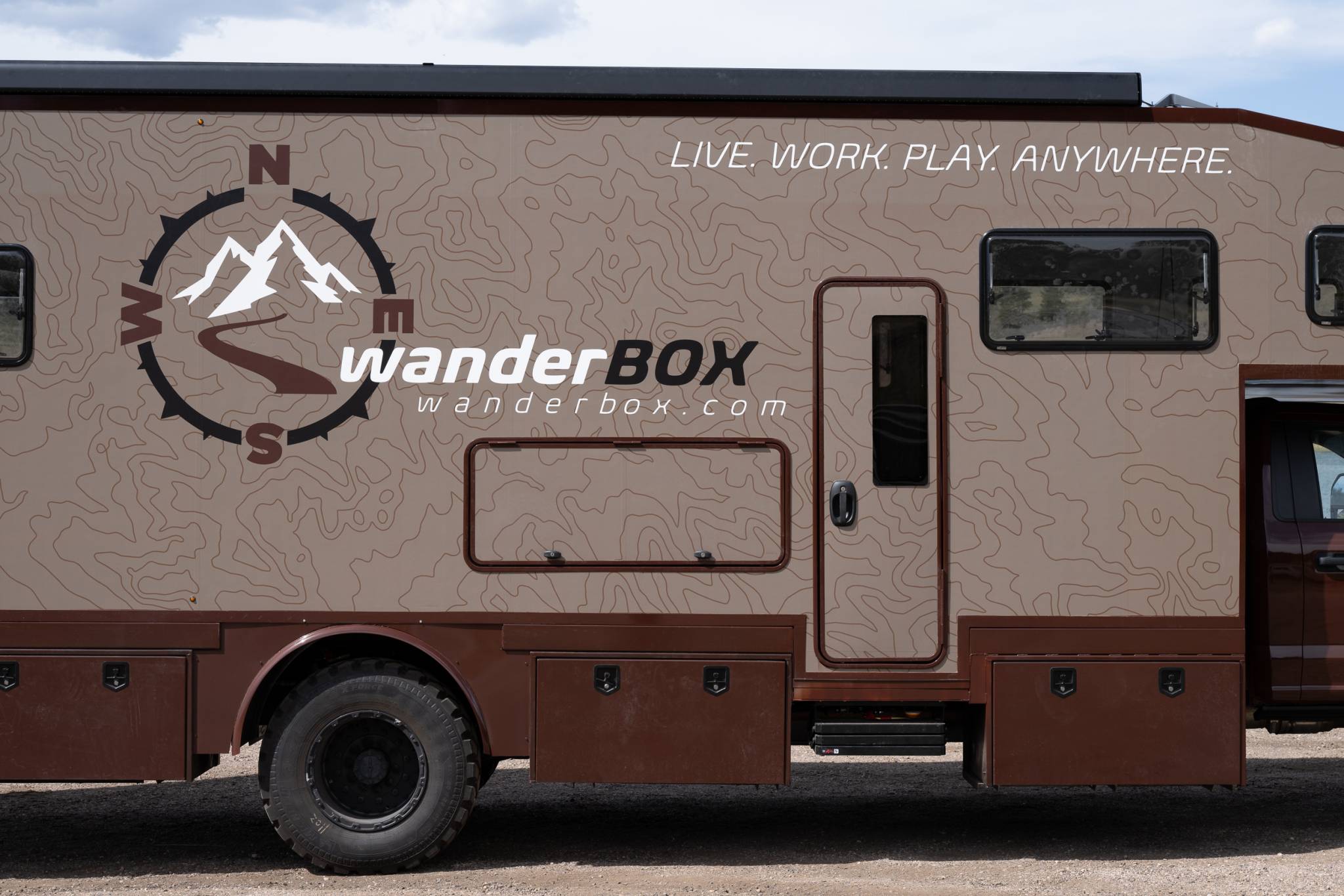 Mobile Off-Grid Oasis: The wanderBOX Outpost 35 Off-Grid Camper ...