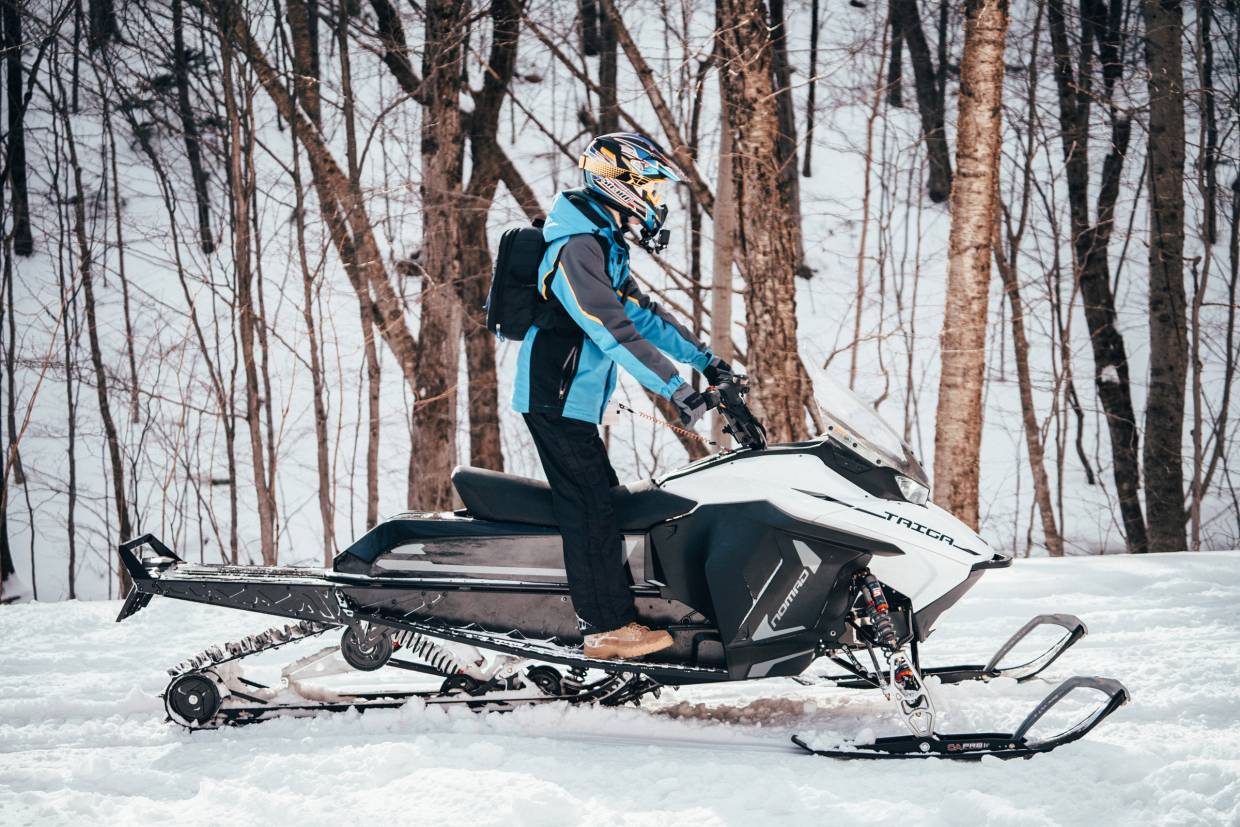 10 Electric Snow Machines: No Gas, All the Motorized Fun