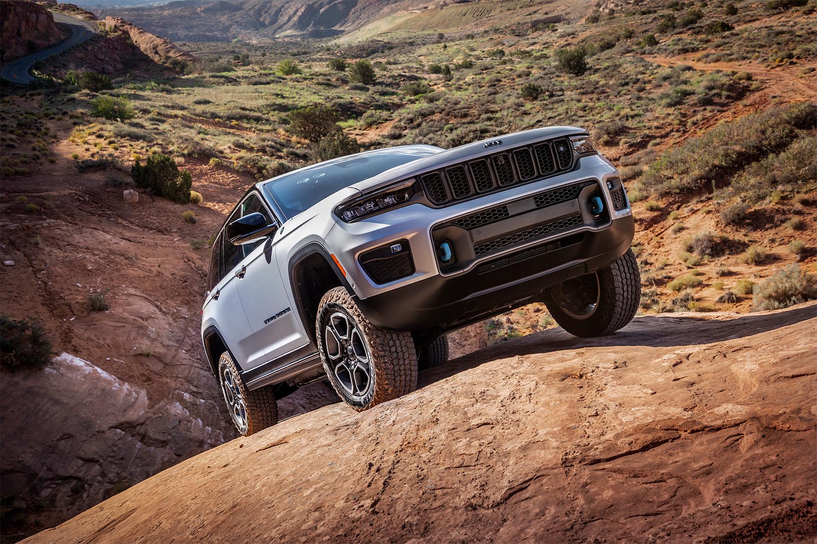 Review Test Driving The 2022 Jeep Grand Cherokee 4xe Plug In Hybrid