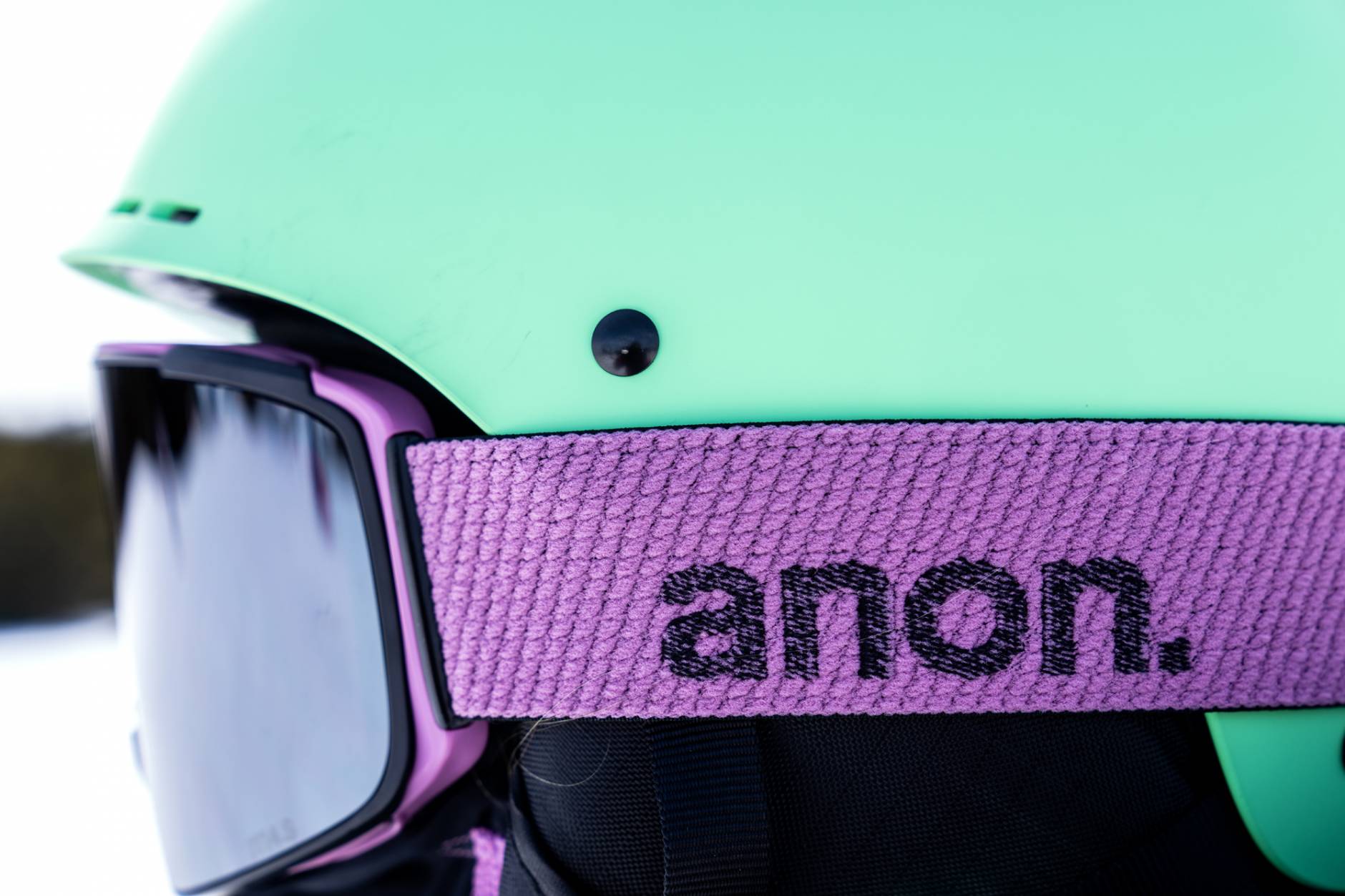 2023 Anon M4.S Goggle Review: Securely Snap Into a Dozen Stellar Lens ...