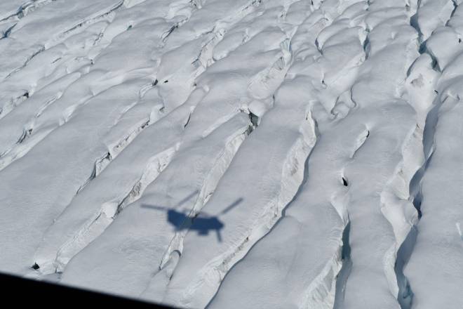 Meet the Army Helicopter Crew That’s Helped Set Up Denali Basecamp for ...