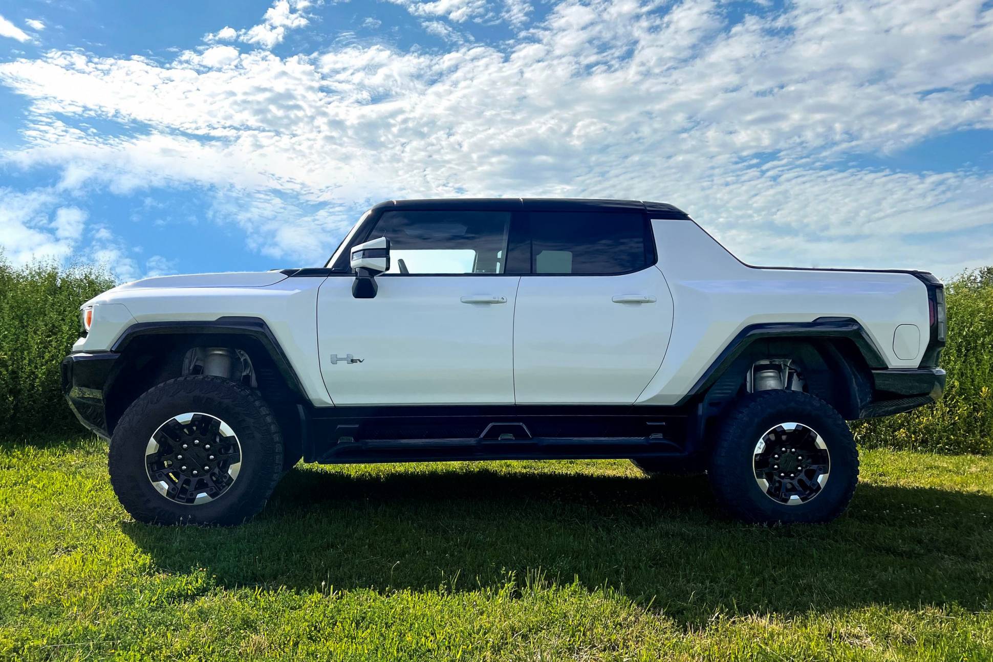 GMC Hummer EV Becomes the King of Clearance With Extract Mode | GearJunkie