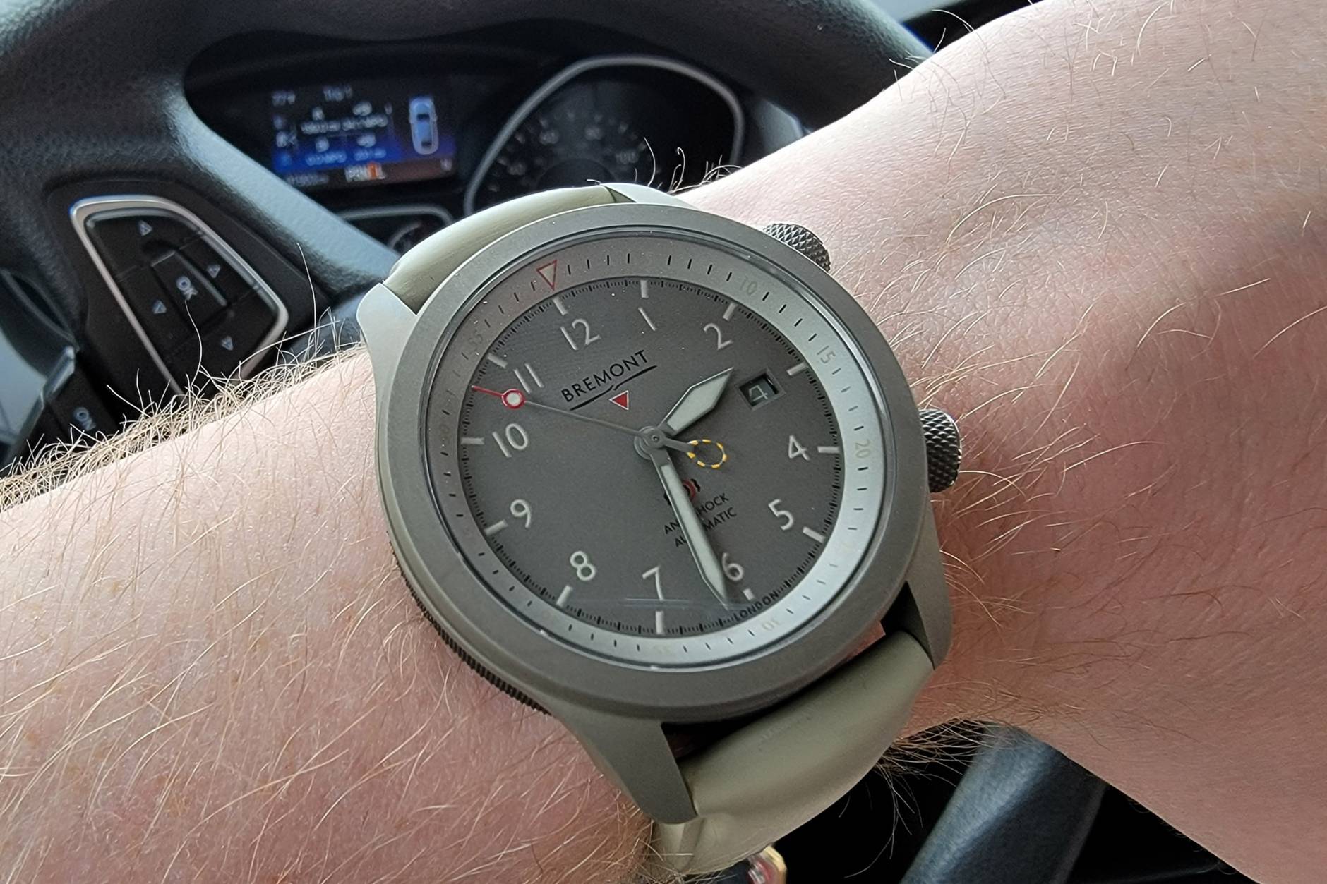 Millimeter Mistakes Break the Bank: Bremont MB Savanna Watch Review ...