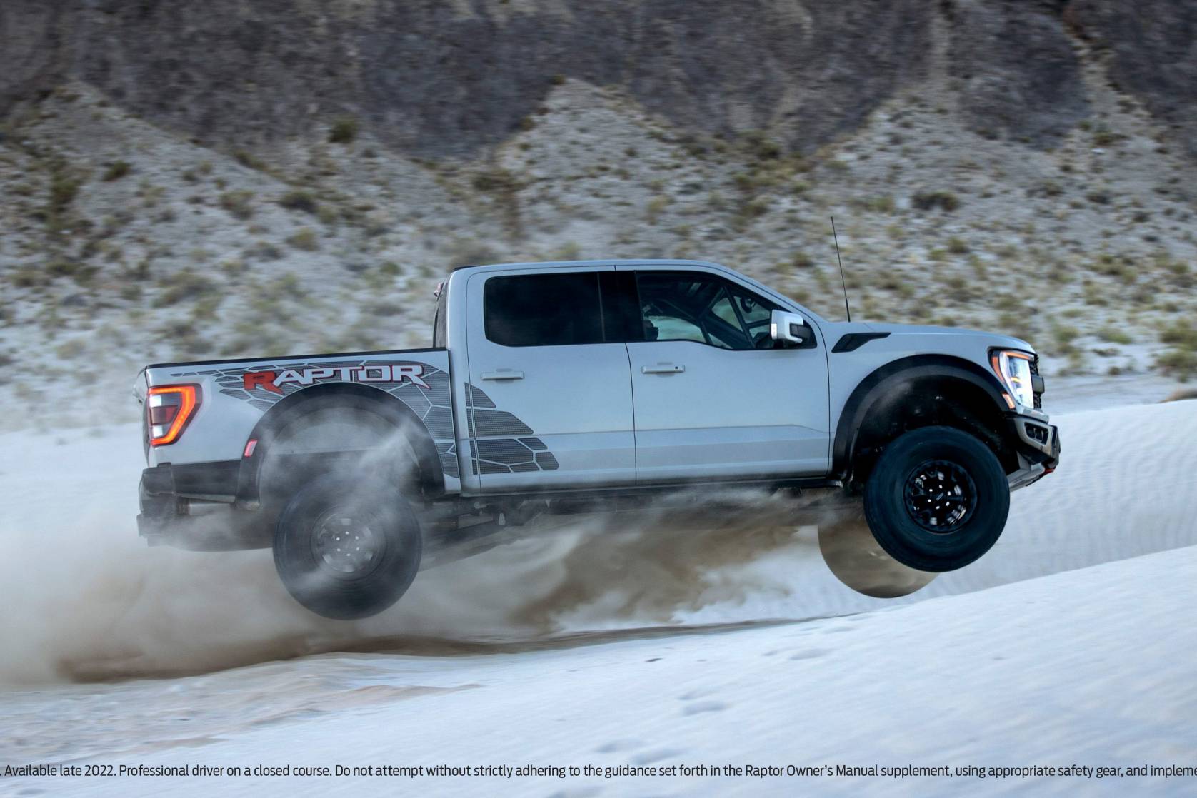 Long Live the V8! Ford Builds 700-Horse F-150 Raptor R With Mustang ...