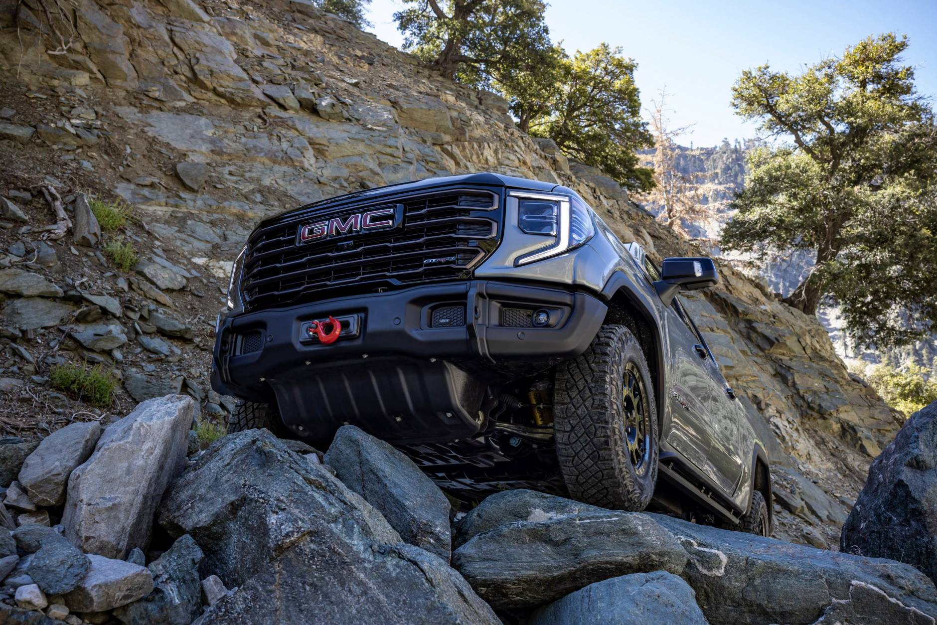 GMC Has a New Off-Road King: 2023 Sierra AT4X AEV Edition | GearJunkie