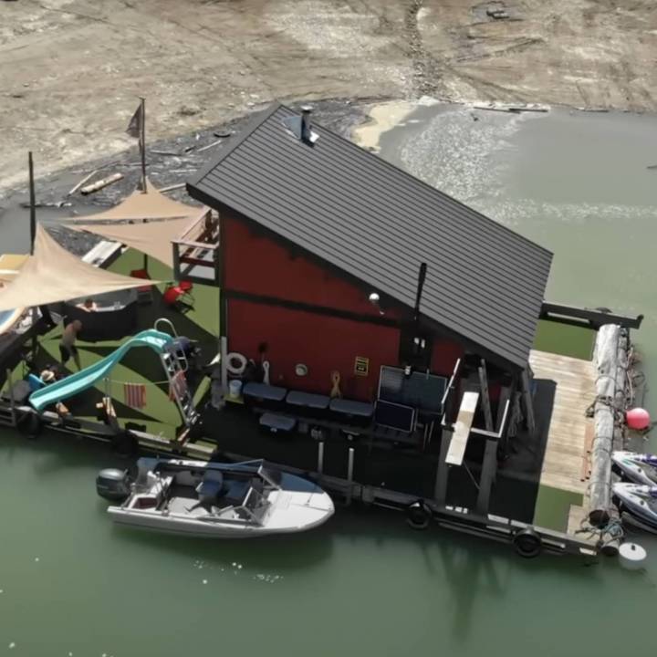 Man Shows Off Craft Skills With Nifty Raft Shelter | GearJunkie