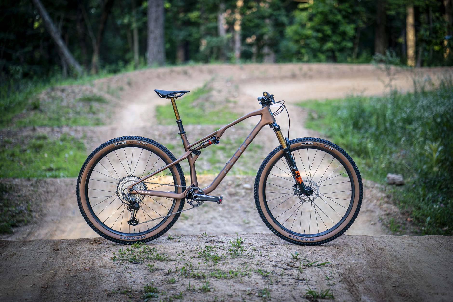 Made in Arkansas: Allied Cycle Works Launches Carbon Mountain Bike ...