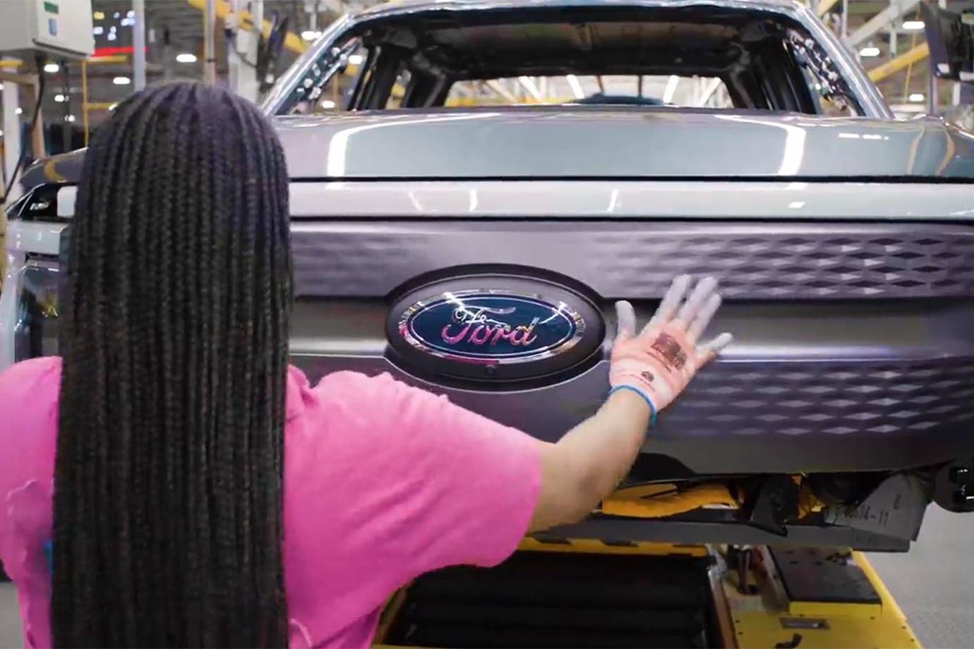 Ford Lines Up Largest Solar Energy Deal in US History | GearJunkie