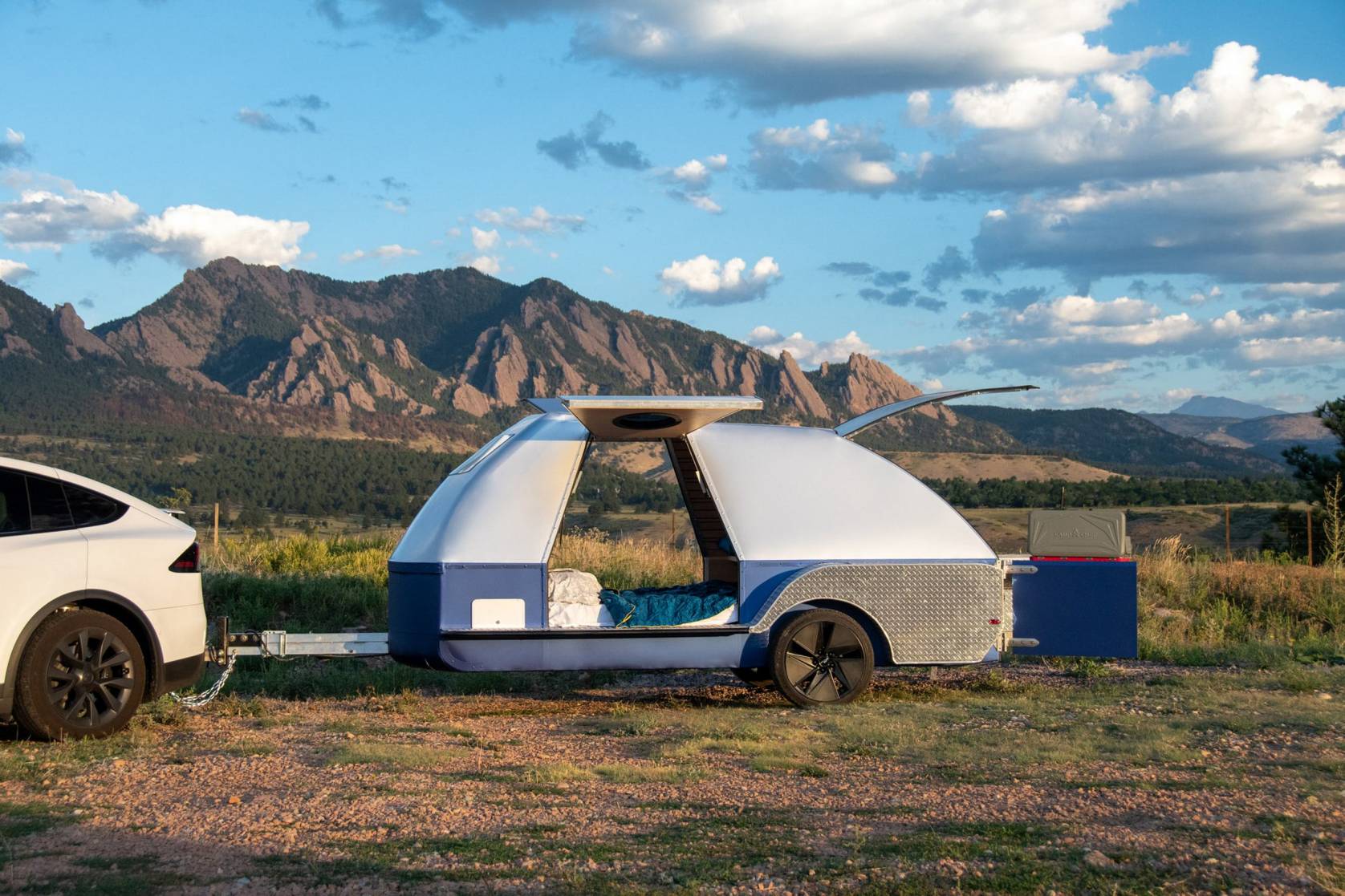 These Trailers Charge Your Electric Vehicle: Colorado Teardrops ‘EV ...