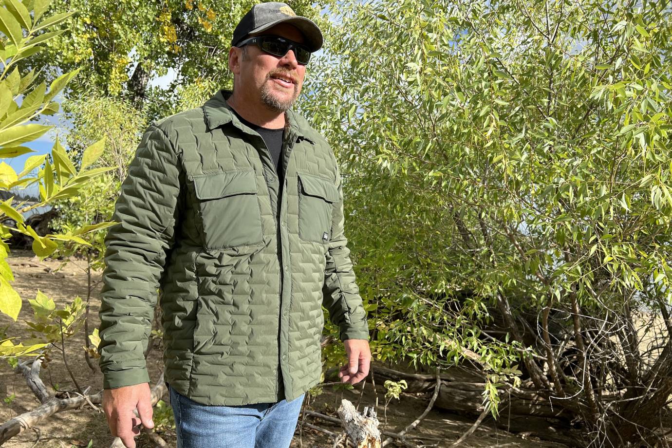 Mountain Hardwear StretchDown Light Shacket Review: The Shacket Trend ...