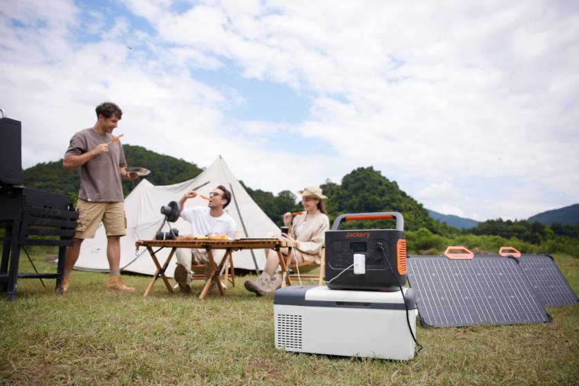 Jackery Solar Generator 1000 Pro Supplies Outdoor Fun, Home Backup ...