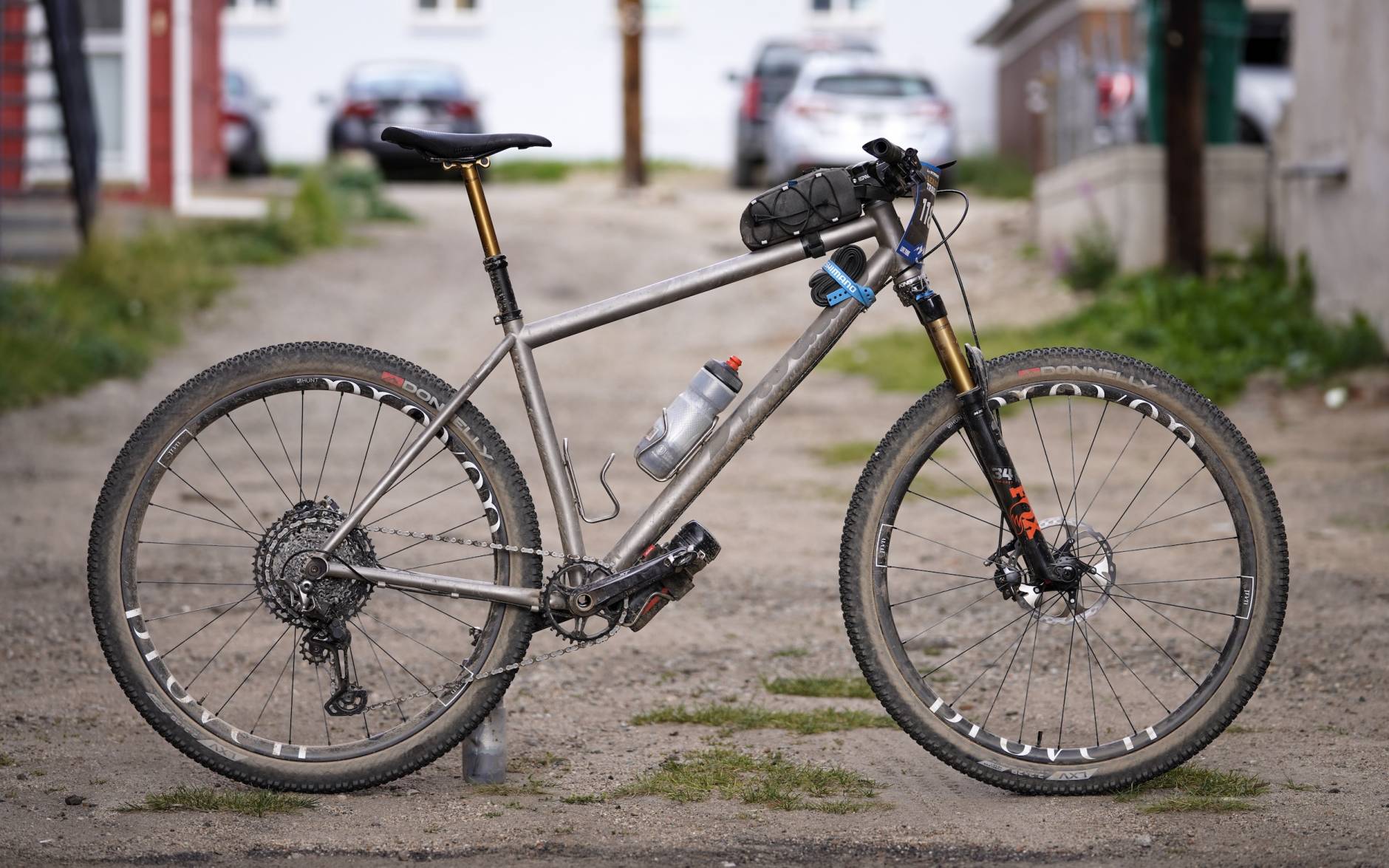 Handmade Hardtail: Mosaic Unveils Titanium MT-2 Mountain Bike | GearJunkie