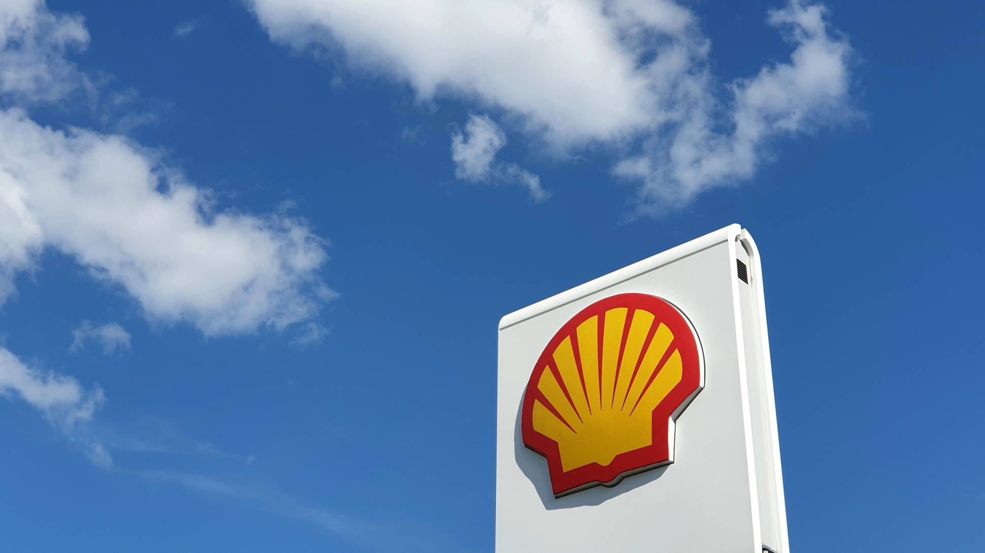 Shell Oil E-Bikes? Corporate Giant Hops on the Bandwagon | GearJunkie