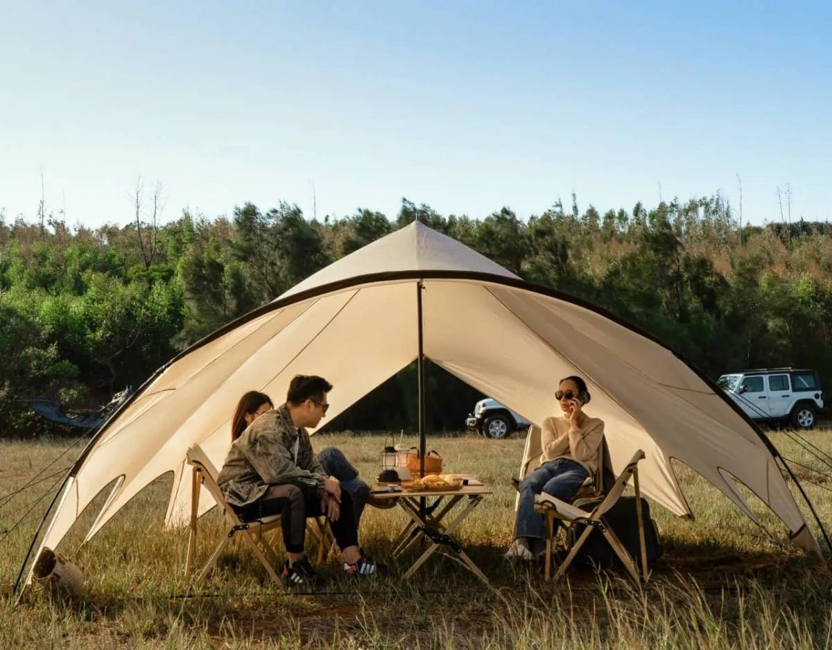 Funky-Shape Tarp 'Shelter by Cinch' Sets Up in Minutes | GearJunkie