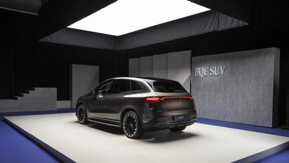 2023 Mercedes-Benz EQE SUV First Look: Also, First Proper Battery ...