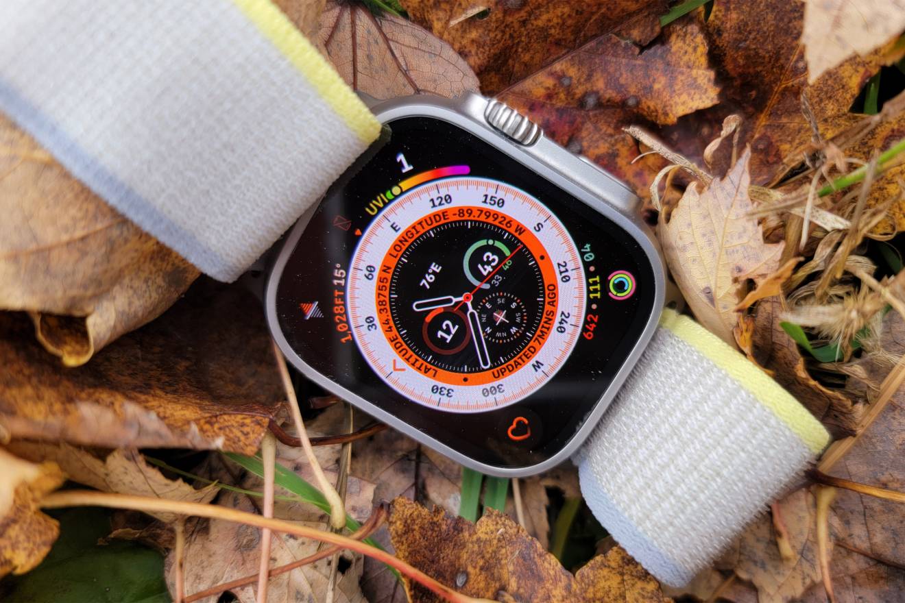 Apple Watch Ultra Review: Silicon Valley's Best Smartwatch Dropped ...