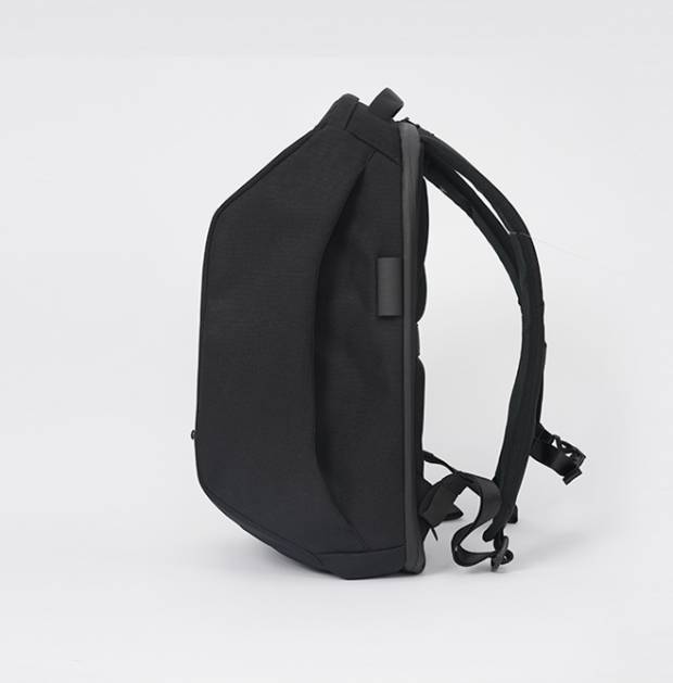 Snappy Ghost Whisperer, Origami Backpack, Pocket Flask, and More ...