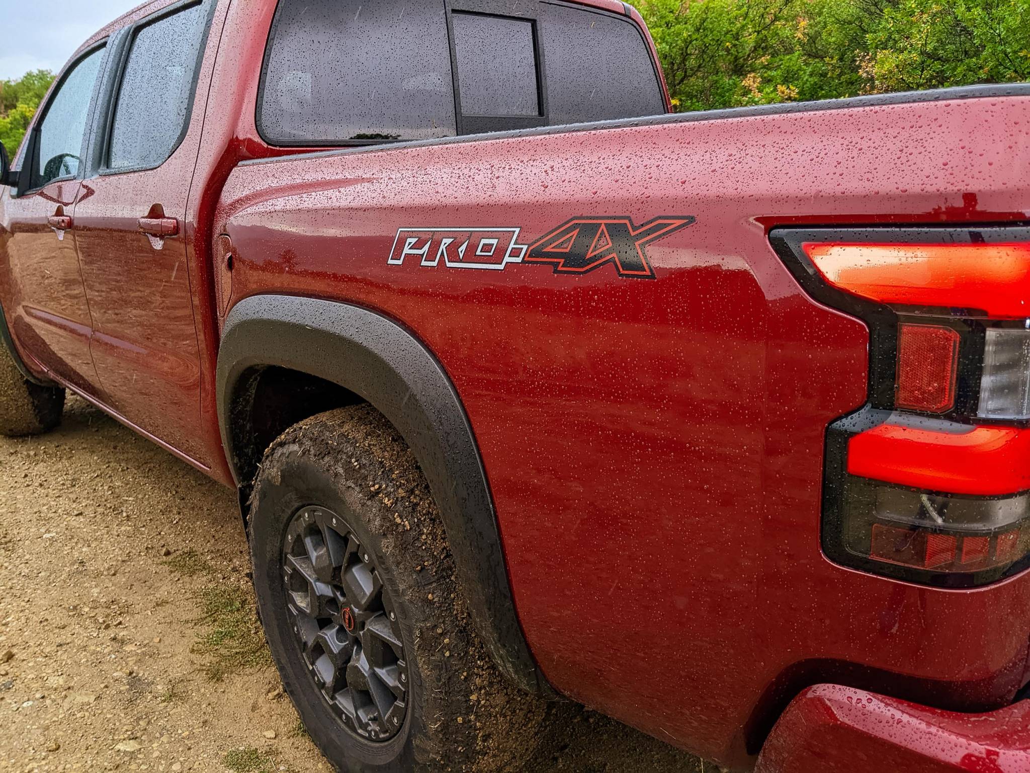 Nissan Frontier Pro-4X Truck Review: Flaws Found, Package Appreciated ...