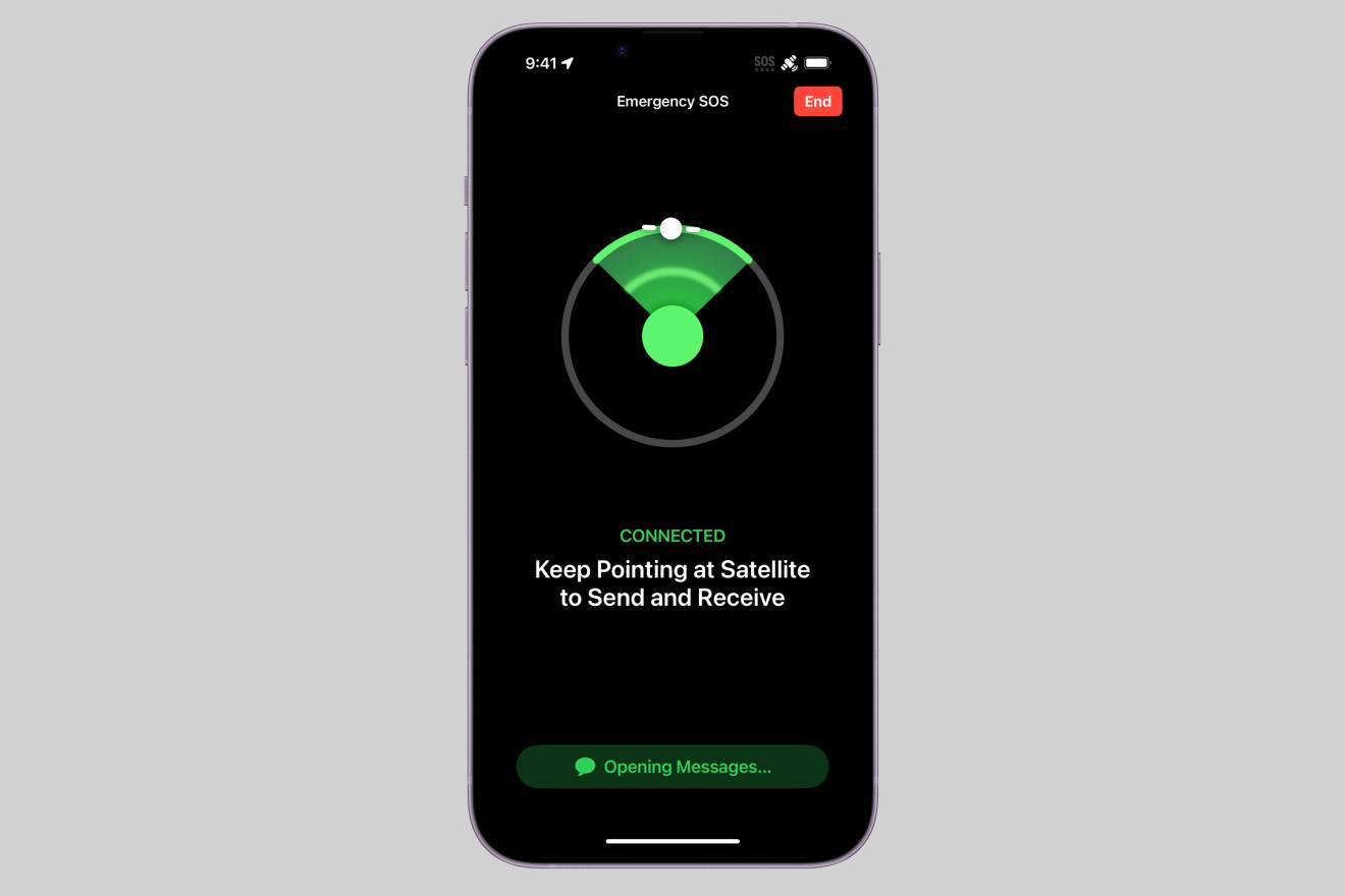 Apple Satellite Messaging Goes Live: Here's How the iPhone 14's Off ...