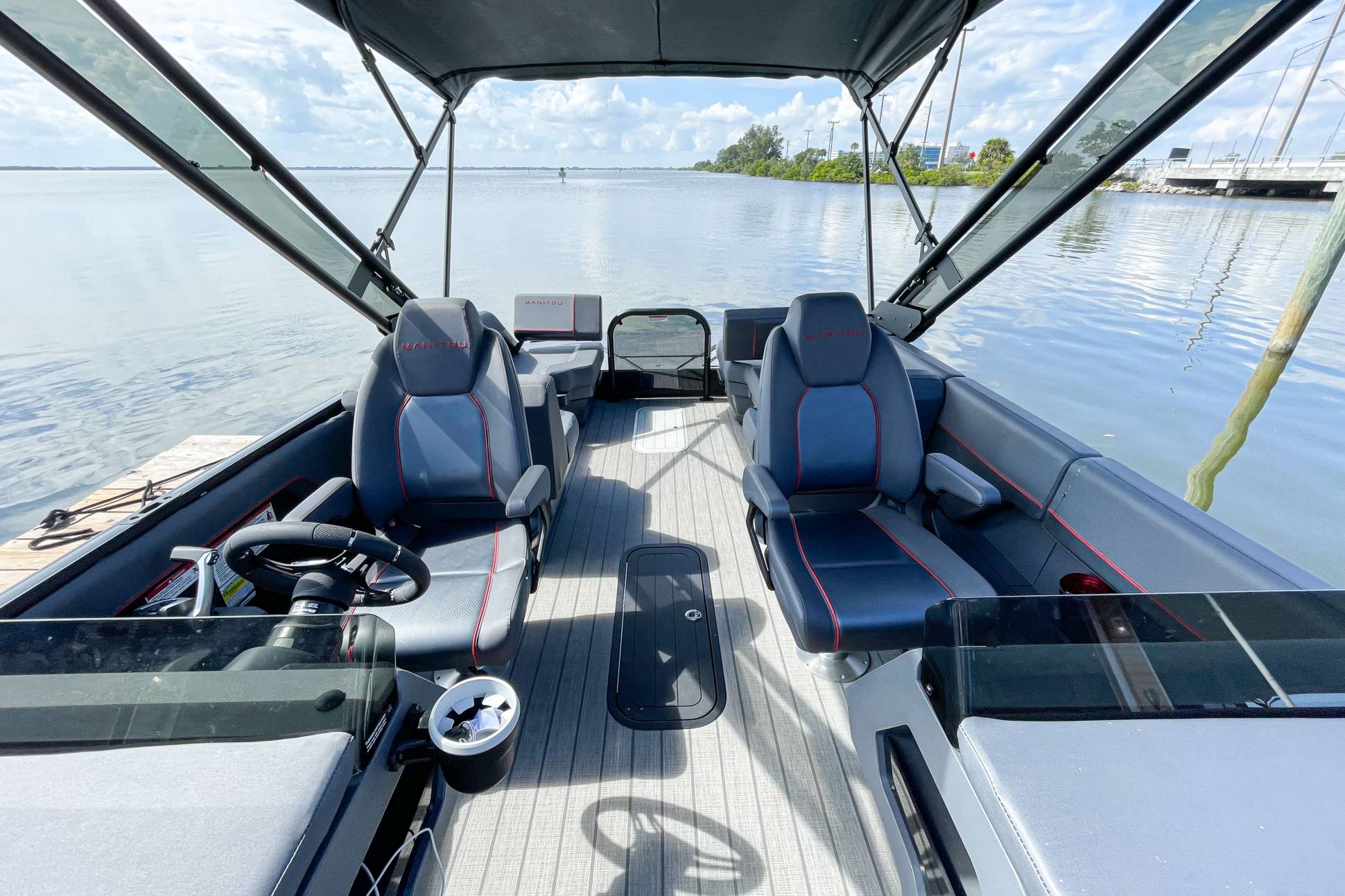 2023 Manitou Explore Review: Sleek Luxury Pontoon Ready to Make Waves ...