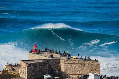 5 Waves to Watch This Winter: The Best Waves in the World and When to ...