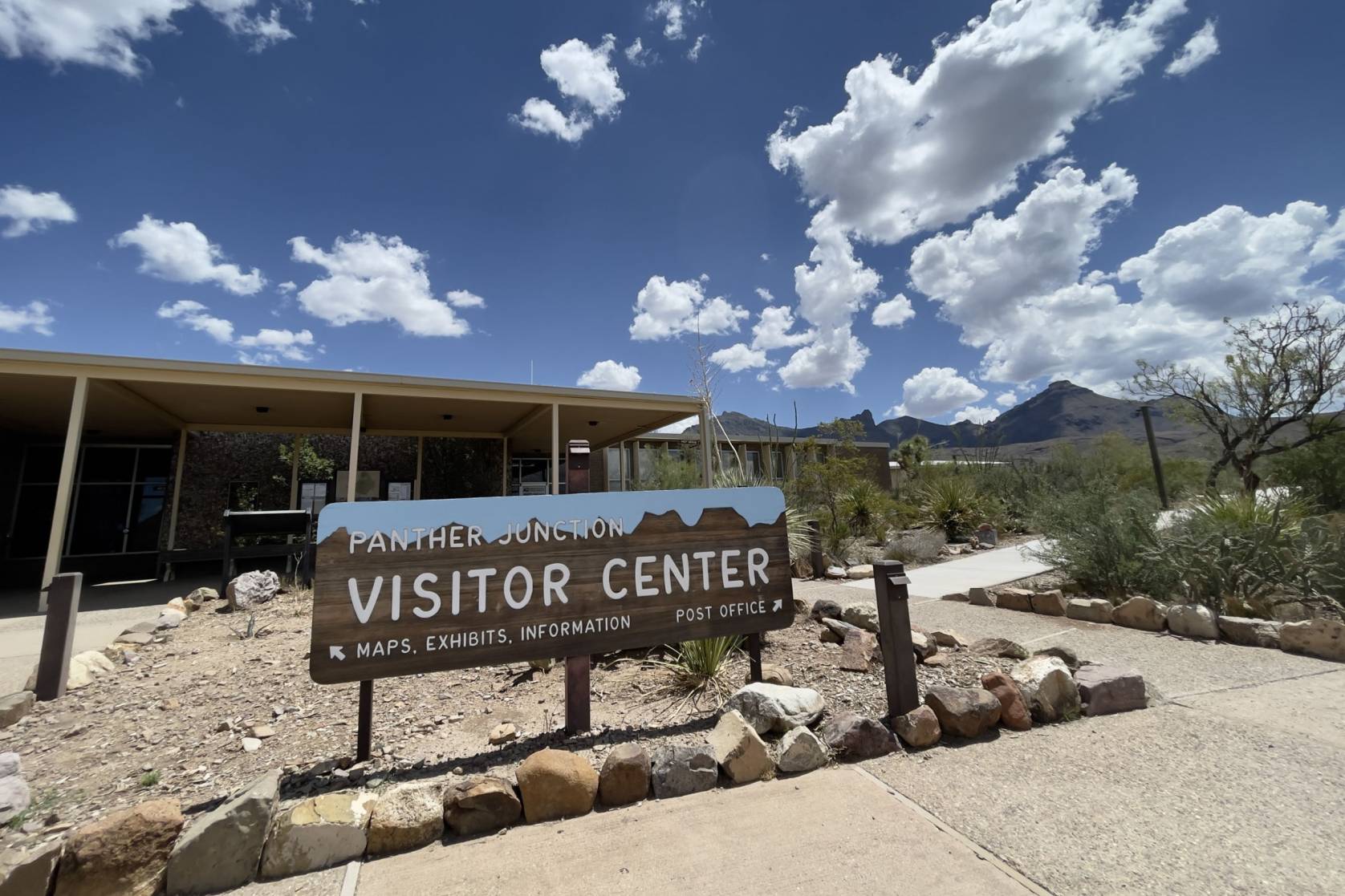 From the Rio Grande to the Chisos Mountains: A Guide to Big Bend ...