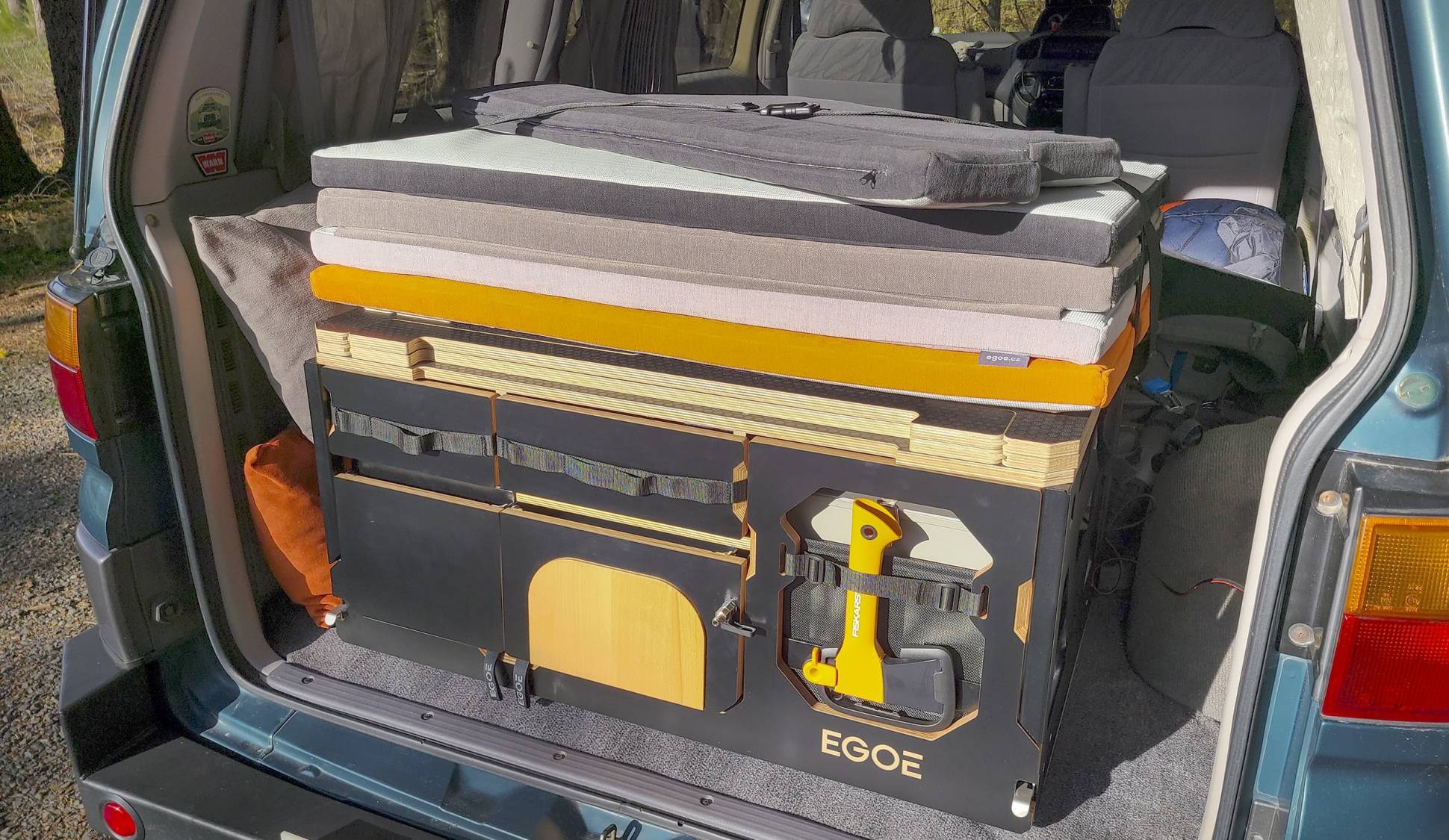 Egoé Nestbox Supertramp Review: Camper Comforts With Vehicle ...