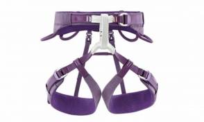 The Best Climbing Harnesses for Women in 2023 | GearJunkie