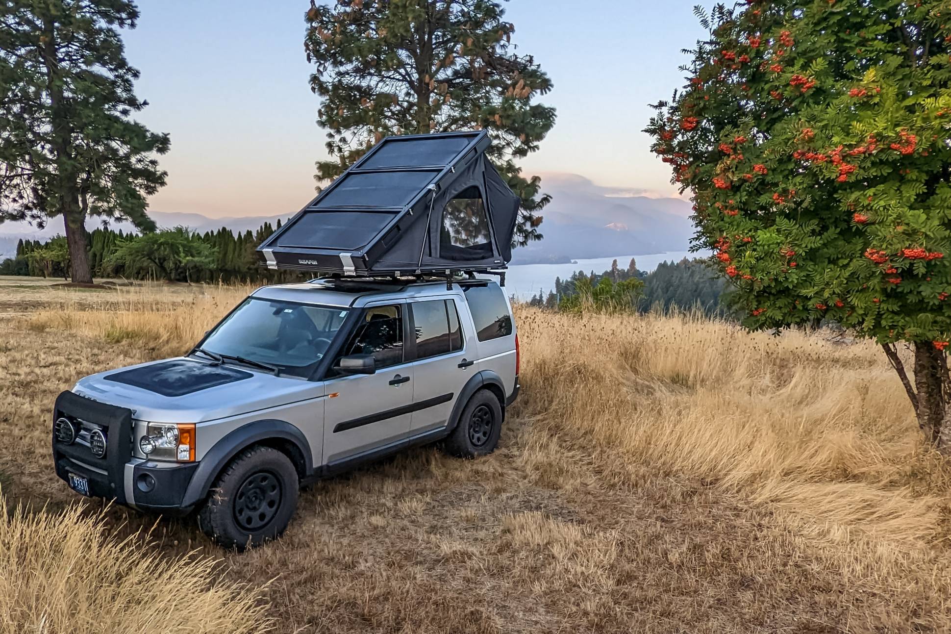 Cascadia 4x4 VSS System Review: Hood-Mounted Solar for Your Off-Grid Adventures | GearJunkie