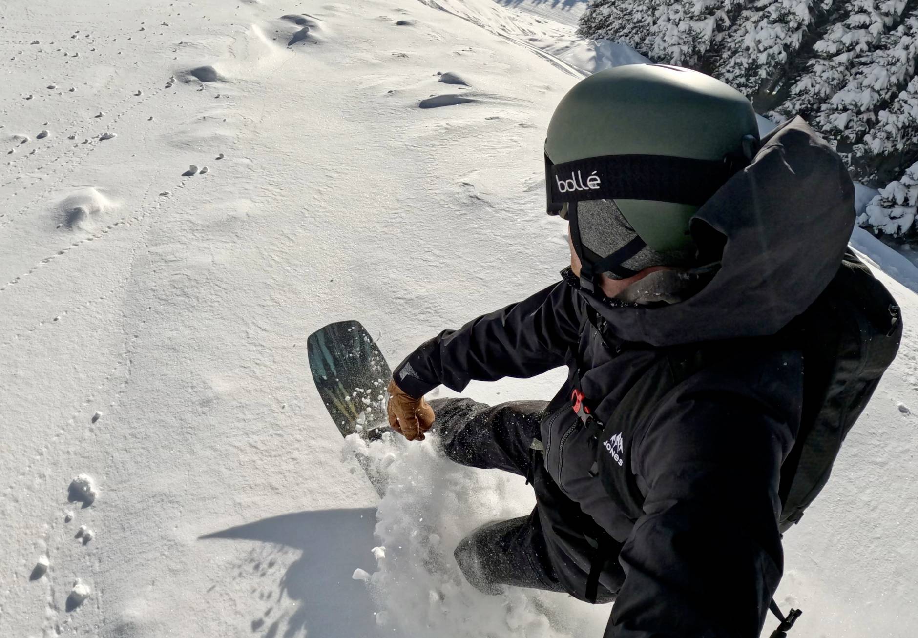 Jones Mind Expander Twin Review: Friendly Freestyle Snowboard With ...