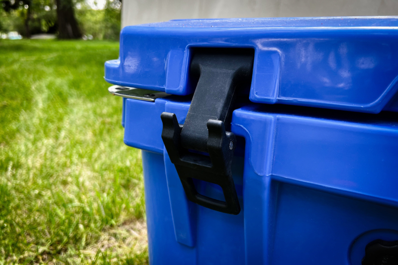 Blue Coolers Ice Vault Review