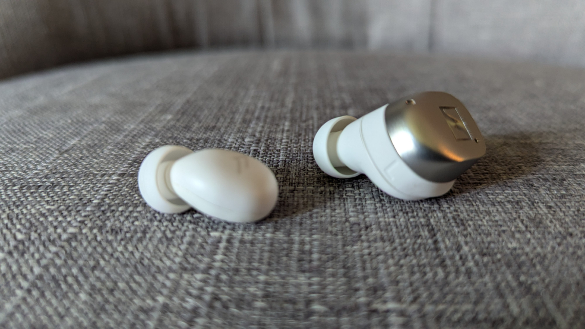 The Best Wireless Earbuds of 2024 | GearJunkie Tested