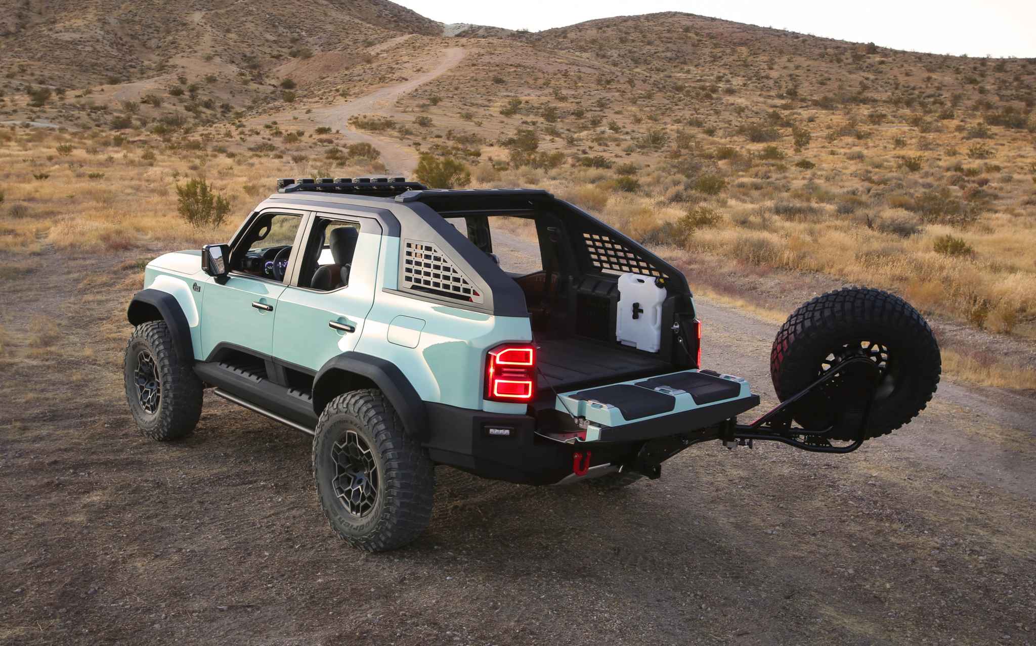 Big Booty, Open Top, Off-Road Machine: Toyota Land Cruiser ROX Concept ...