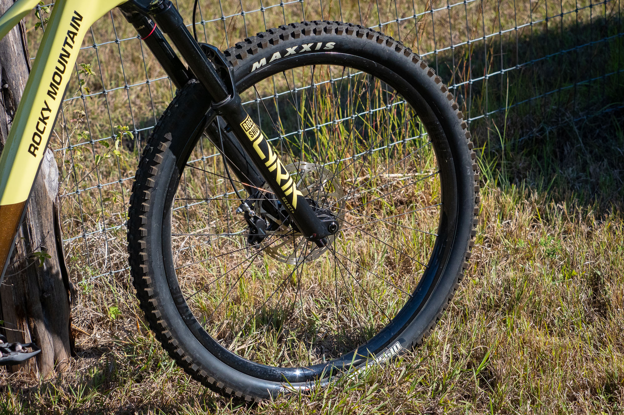 Rocky Mountain Instinct Carbon 70 AXS Mountain Bike Review | GearJunkie