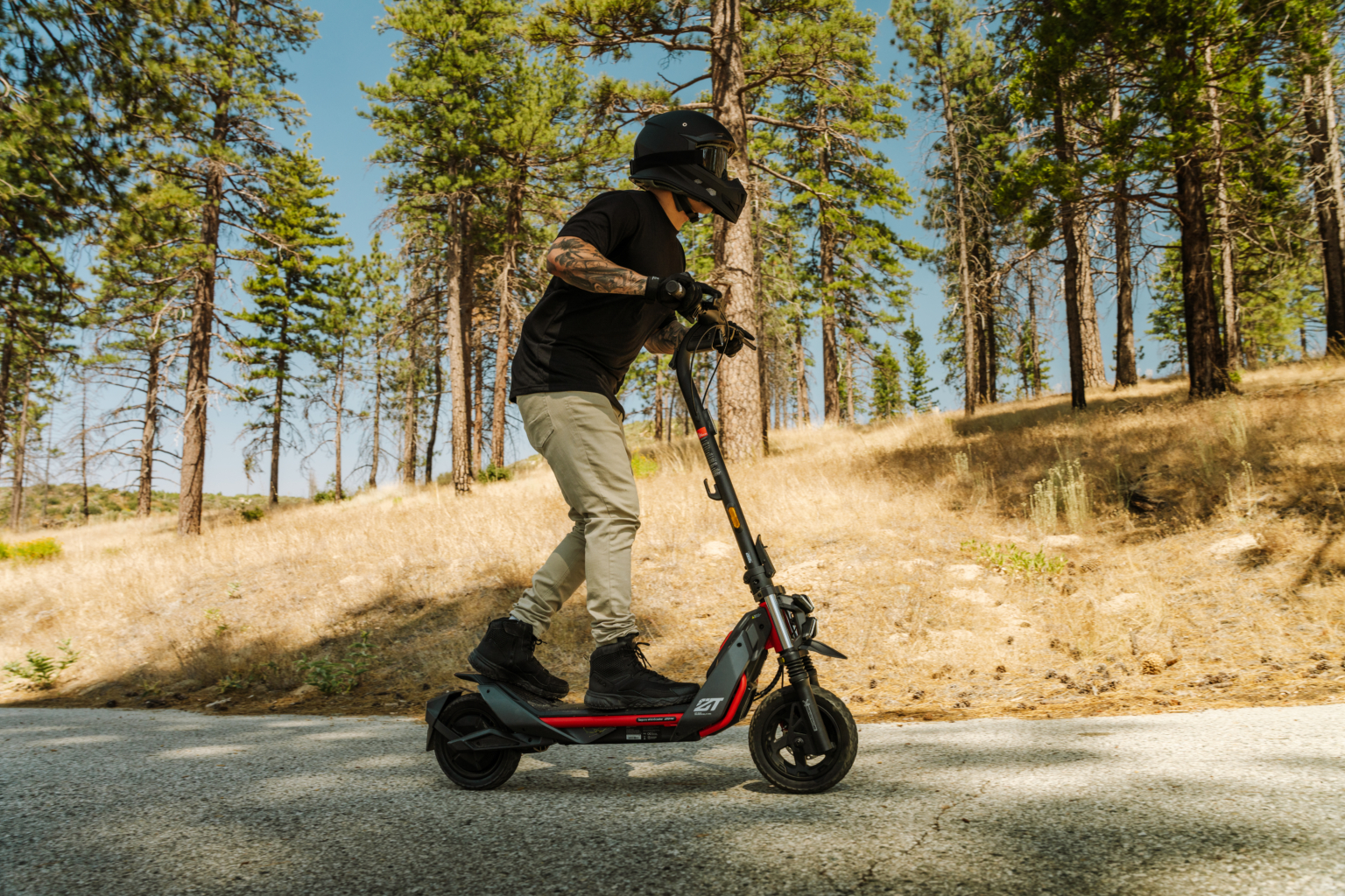 Free Gear Fridays: Segway eKickScooter ZT3 Pro | GearJunkie