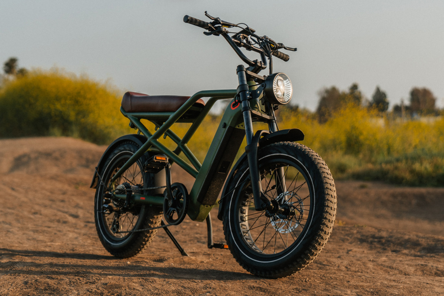 A Guide to the Bestselling Retrospec E-Bikes | GearJunkie