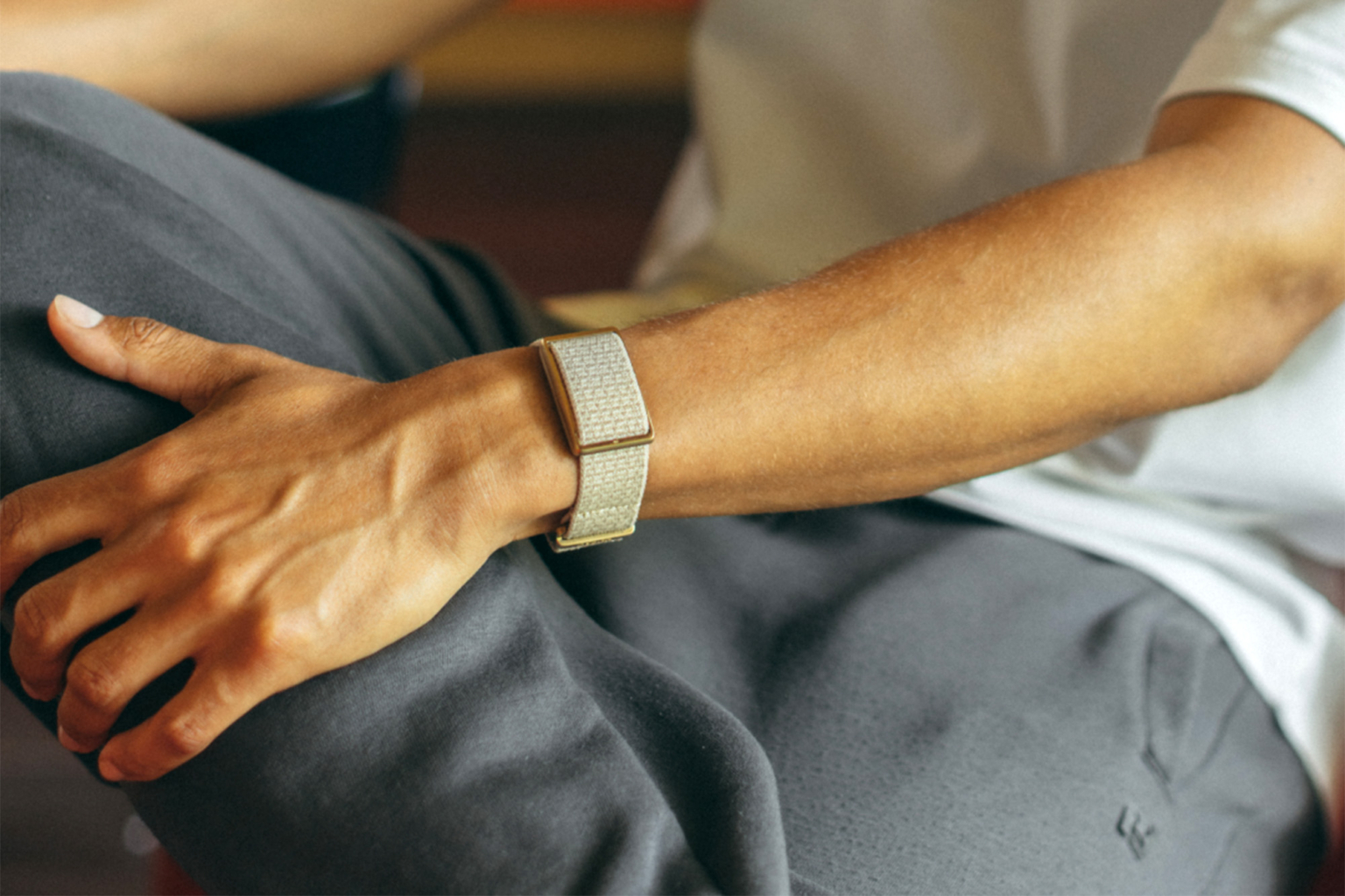 No Screen or Subscription: Polar Launches Loop Fitness Wearable ...