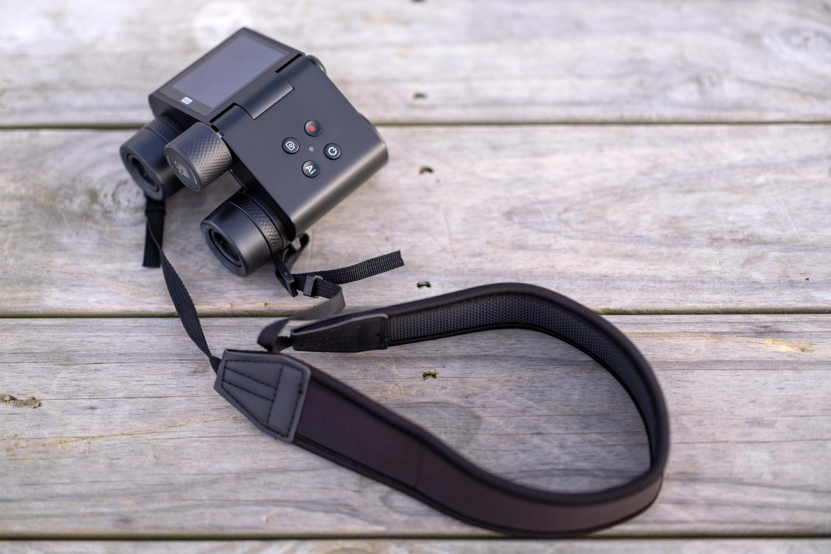 Spot, Snap, Search: AI Binoculars Take Pics, ID Birds | GearJunkie